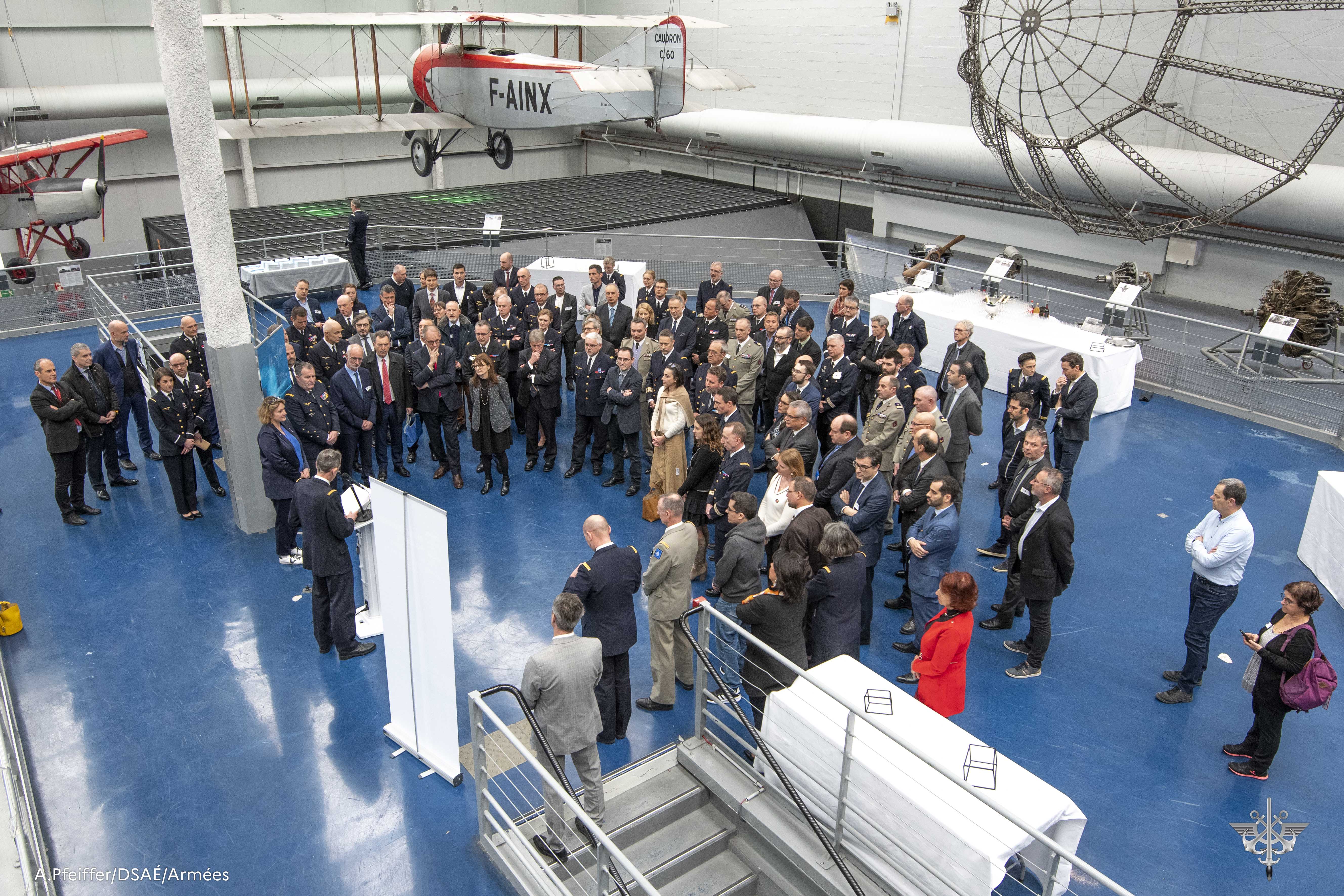 Interview du GBA Franck MOLLARD, directeur du BEA-É – Miss Konfidentielle